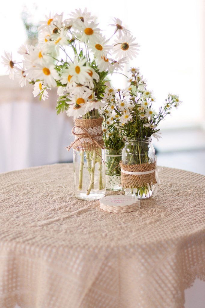 Rustic DIY Burlap Decorations That Will Impress You